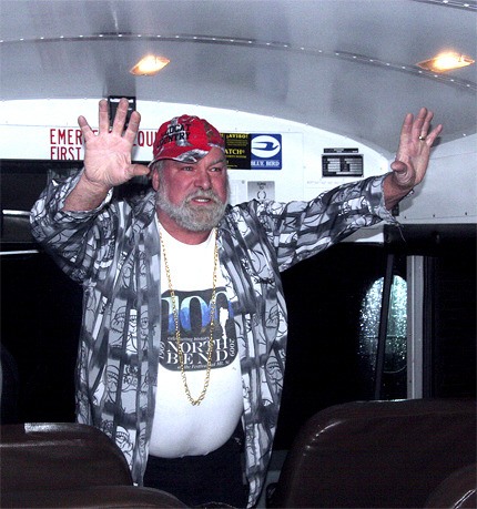 Rapping school bus driver serves up rhymes for the ride | Snoqualmie ...