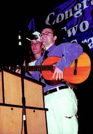 Two Rivers students told to "expect the best" | Snoqualmie Valley Record