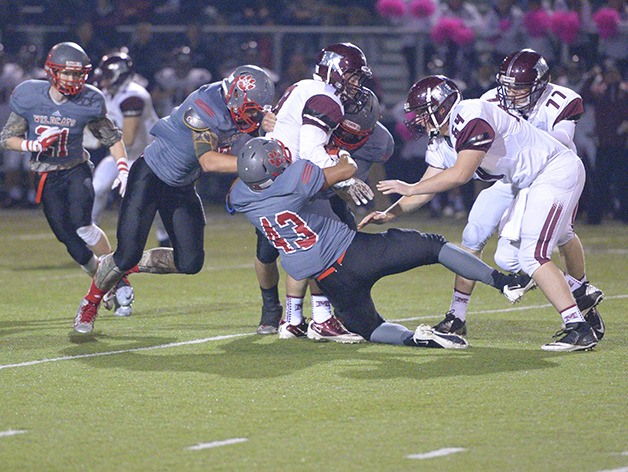 Hard hitters: Mount Si football’s linemen reap the rewards of a team ...