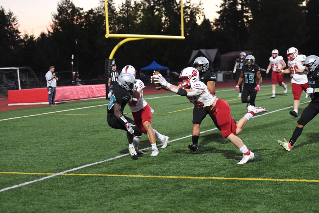 Mount Si football loses close game to Spanaway Lake | Snoqualmie Valley ...